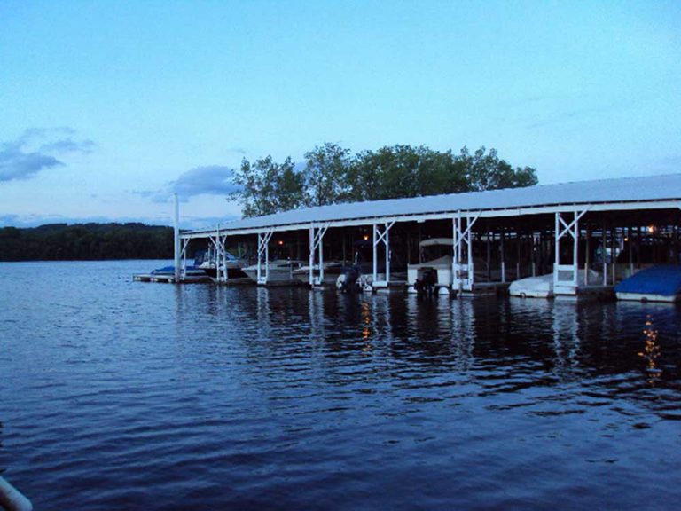 Winona Marina Covered Docks | Winona Marina